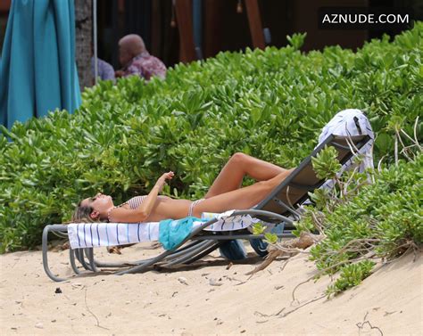 Lea Michele Is Spotted Going For A Swim In The Ocean In Hawaii Aznude