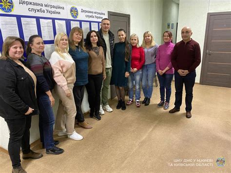 У Києві міграційники оформили закордонний паспорт відомому українському боксеру Державна