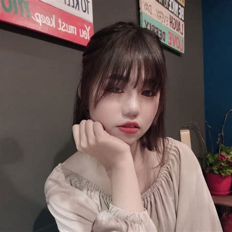 Zoey Threads Say More