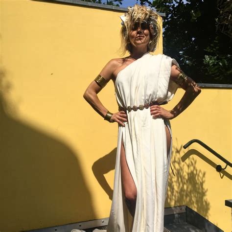 Lena Gercke Posiert Nackt Im Bett Ungewöhnlich Lasziv Galade