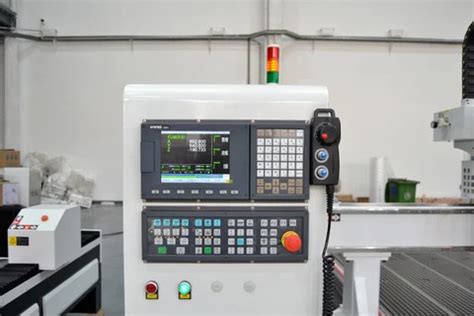 Buy Atc Cnc Router Wood Carving Machine Linear Type Tool Change Magazine Cnc Router With Hqd