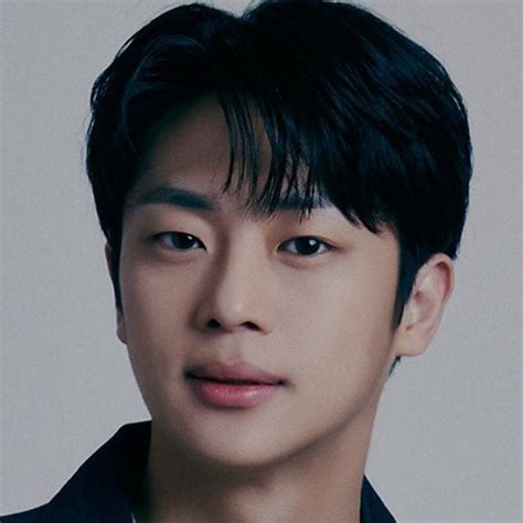 Lee Sin Young Movies And Tv Shows Plex