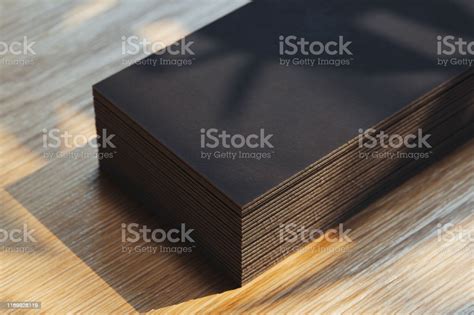 나무 배경 3d 렌더링에 격리 된 검은 색 빈 명함을 닫습니다 공란에 대한 스톡 사진 및 기타 이미지 공란 광고 러시아 Istock