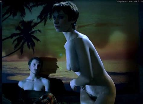 Naked Olga Tumajkina In Poisons Or The World History Of Poisoning