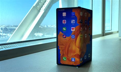 Huawei Mate Xs Everything You Need To Know SoyaCincau