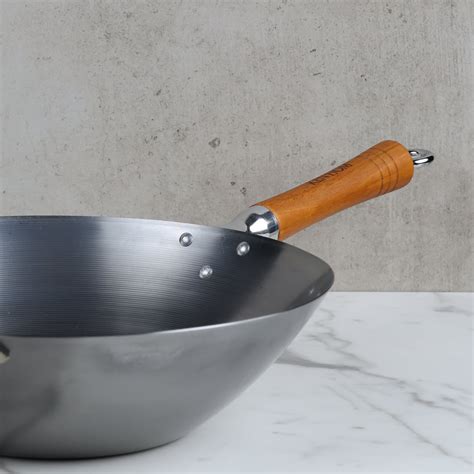 Ken Hom Carbon Steel Wok 32 Cm Vive Cooking School