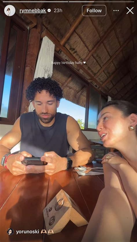 À Paris Pour Pâques Alicia Moffet Et Frédérick Robichaud Sont Capturés