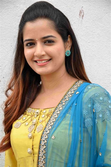 Beautiful Arab Women Beautiful Women Pictures Beautiful Indian Actress