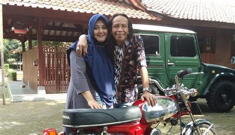 Potret Rumah Mandra Nuansa Betawi Dengan Halaman Super Luas Photo