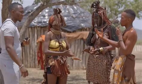 Em tribo africana homens oferecem esposas para sexo com visitantes para afastar ciúmes entenda