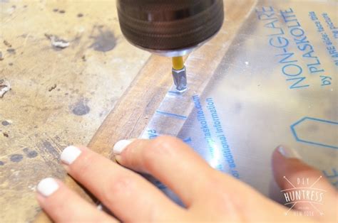 DIY Floating Picture Frames DIY Huntress