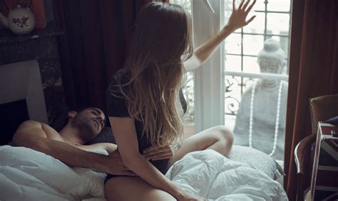 男生為女生所做的這9件事都能讓她感受到比性愛更親密的感覺 A Day Magazine