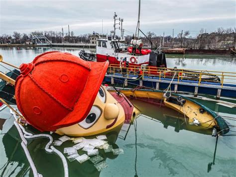 Theodore Too Floats Again After Partial Sinking In Ontario Port