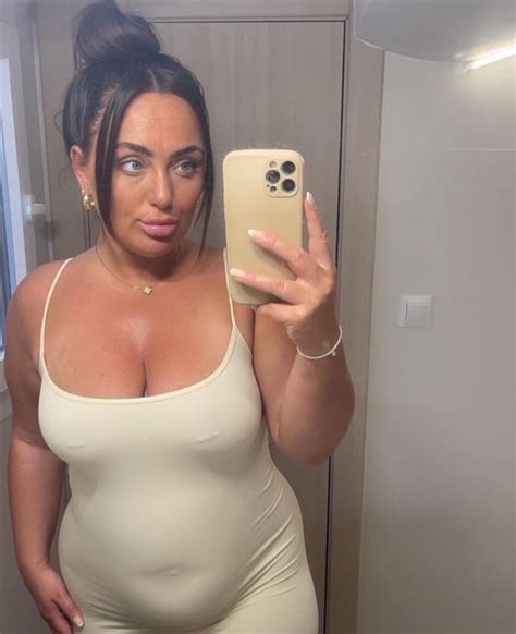 Flaunt it momma 😻🥵 : r/BloatedBaddies