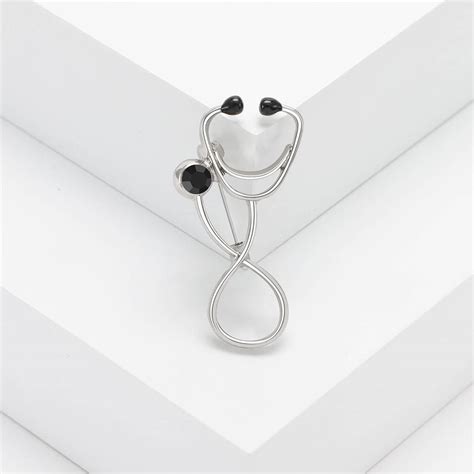 Эмчийн чимэг Энгэрийн тэмдэг бэлэн 1 ширхэг үлдлээ