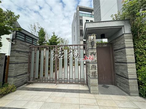 【台中太平】光興路｜山水向陽．新加坡式雙車別墅 小林法拍