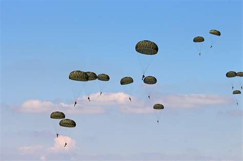 낙하산 군대 연습 Pixabay의 무료 사진 Pixabay
