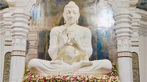 කල්ප සියයක් ඇතුලත ලොව පහළ වී වදාළ උතුමි සත් බුදු රජාණන් වහන්සෙලා උදෙසා පවත්වනු ලැබු පුජාව Youtube