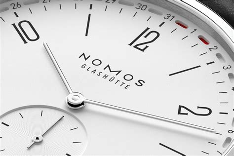 Tangente 2date NOMOS Glashütte