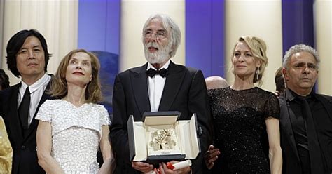 칸 황금종려상 하얀리본은 불쾌한 영화