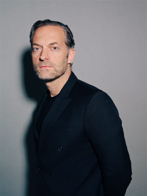The Platform Ramon Ros Ceo Di Fendi Charlotte Coupé Di Kenzo