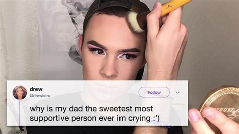 The Way This Dad Reacted To His Sons Makeup Is So Freakin Adorable