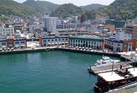 門司港レトロ海峡プラザ｜福岡県北九州市門司区のおすすめ観光・レジャースポット｜旅色