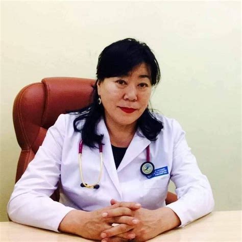 Эх барих эмэгтэйчүүдийн тэргүүлэх зэргийн эмч Ж Түвшинтунгалаг