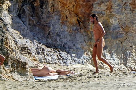 Bob Sinclar NUDE On The Beach Shirtless Bulge Hot Pics