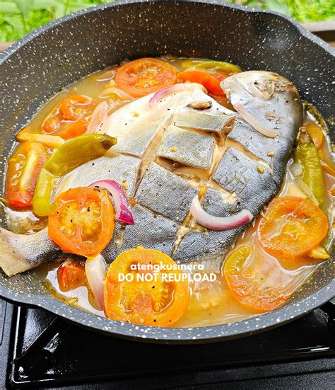 Ateng Pinangat Na Pompano ½ Kilo Pompano 3 Medium Kamatis 1 Medium