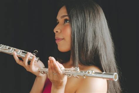 Flautista Joidy Blanco și Pianistul Mihai Ritivoiu Interpretează Mozart