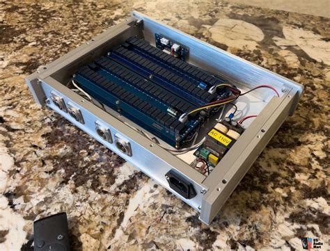 Very High Quality Passive Balanced Ladder Relay Attenuator Photo