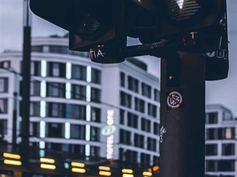 Traffic Light Showdown 14 Way Led Vs Single Way