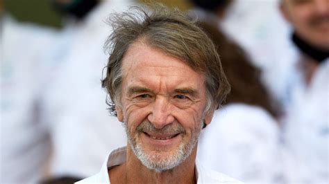 Дори да се класира за участие в Шампионската лига Манчестър Юнайтед може да остане извън турнира