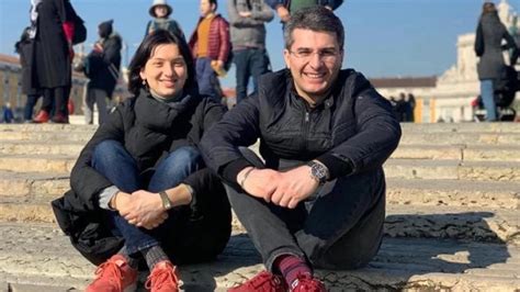 პირველი შვილი 8 წლის შემდეგ გვეყოლა“ რას ჰყვება მეუღლესა და ოჯახზე მამუკა მდინარაძე Ambebi Ge