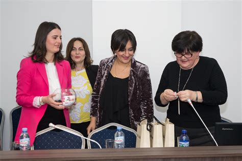 თვალის ზედაპირის დაავადებების მენეჯმენტი წითელი თვალის სინდრომი ღონისძიებები Vidal Ge