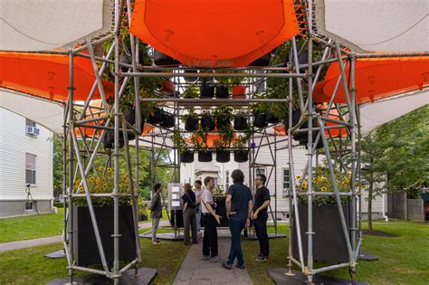 Ecosistema Urbano Creates Plant Tower To Mitigate Urban Climate Change