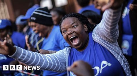 South Africa local elections: ANC loses power in Johannesburg for first time - BBC News