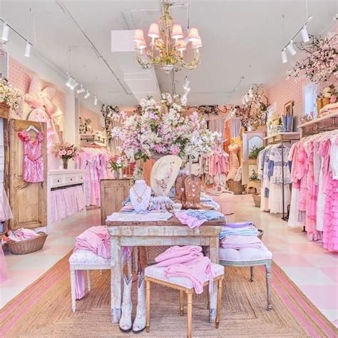 Loveshackfancy Nashville Store Design Boutique Boutique Decor