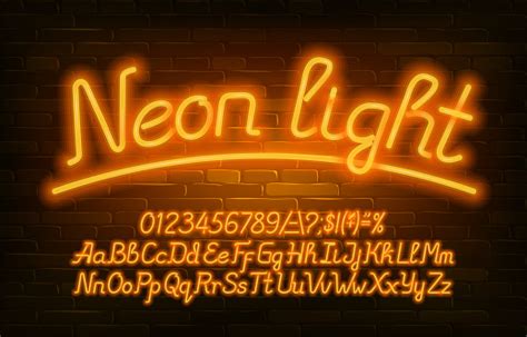 네온 라이트 알파벳 글꼴 노란색 네온 색상 문자 숫자와 기호 대문자 및 소문자 벽돌 담에 대한 스톡 벡터 아트 및 기타 이미지
