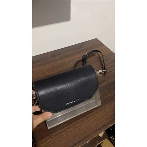 Jual Tas Charles And Keith Preloved Shopee Indonesia