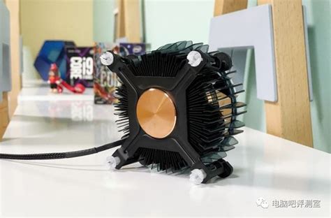 Новый боксовый кулер Intel Laminar RM1 протестирован с Core i5-12400 ...