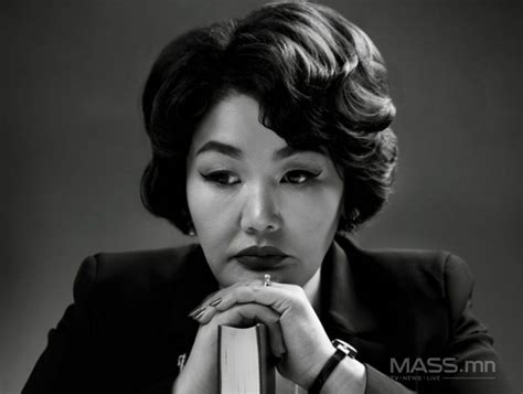 Ц Хулан Миний бие хэргийн материалтай танилцаж хэргээс нягталж тодруулах зүйл байгаа