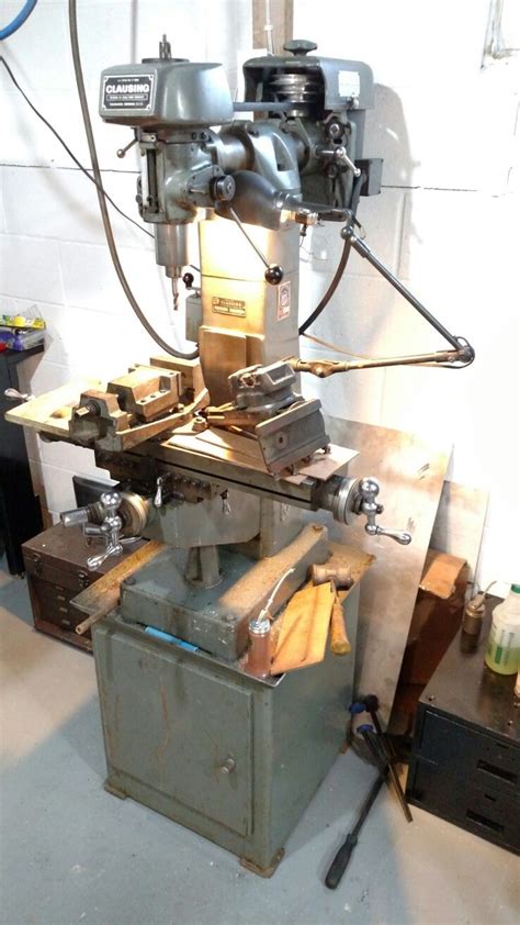 Clausing 8520 Milling Machine