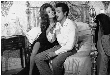 Sara Montiel Y Manuel Zarzo Cinco Almohadas Para Una Noche 1974 Pedro