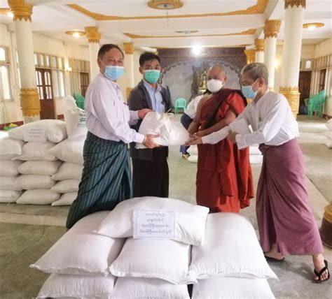 ရန်ကုန်တိုင်းဒေသကြီး အစိုးရအဖွဲ့နှင့် အလှူရှင်များမှ လှူဒါန်း သော ဆွမ