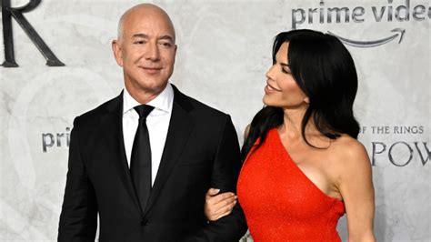 Лорън Санчес Джеф Безос и колко добре изглежда 52 годишната половинка на милиардера Lifestyle Bg