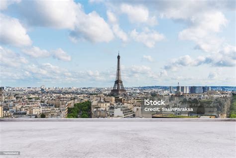에펠 탑 프랑스 빈 콘크리트 테라스와 파리의 유명한 랜드 마크와 여행 목적지 파리 일 드 프랑스에 대한 스톡 사진 및 기타 이미지 파리 일 드 프랑스 스카이라인