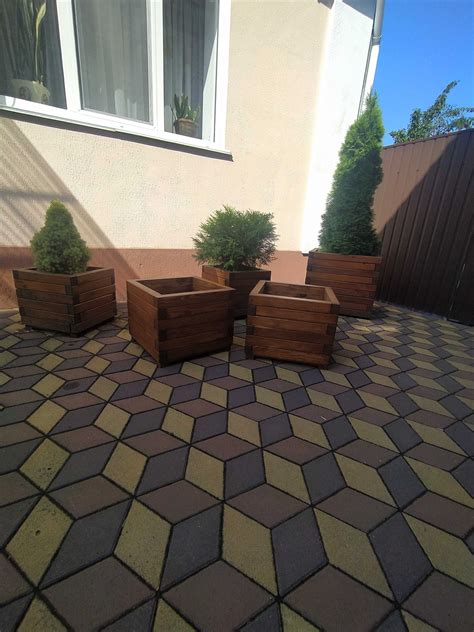 Кашпо вазони вуличні 1 000 грн Інші товари для дому Бровари на Olx