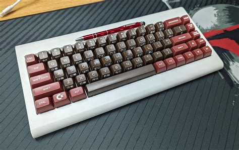 My new favorite. SA Retro on Vortex PC66 : r/MechanicalKeyboards